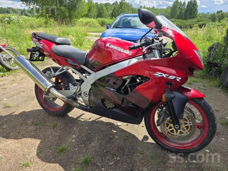 Kawasaki Ninja 1991 in Daugavpils, with an engine capacity of 0.90 L and mileage of 0 thousand km for 1000 €, photo 4 on AUTOMOTO.COM.LV