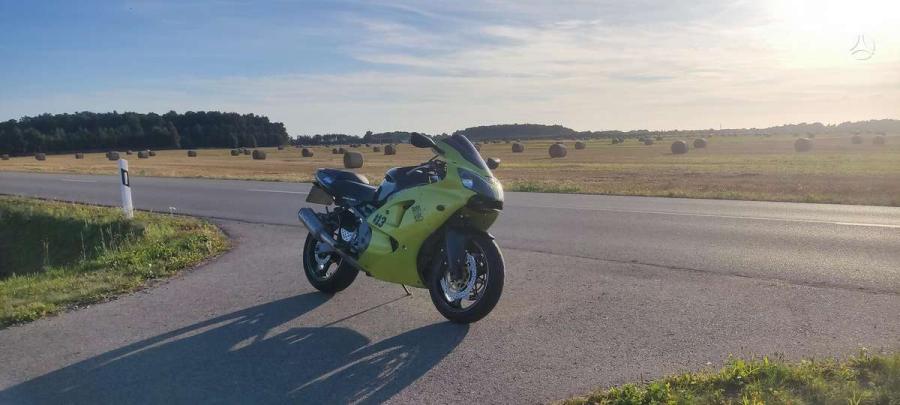 Kawasaki Ninja 1999 in Klaipeda, with an engine capacity of 0.60 L and mileage of 33 thousand km for 1450 €, photo 1 on AUTOMOTO.COM.LV