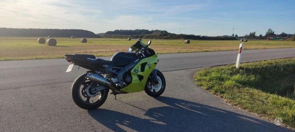 Kawasaki Ninja 1999 in Klaipeda, with an engine capacity of 0.60 L and mileage of 33 thousand km for 1450 €, photo 2 on AUTOMOTO.COM.LV