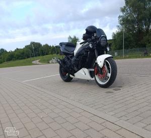 Kawasaki Ninja 1999 in Vilnius, with an engine capacity of 0.75 L and mileage of 0 thousand km for 1000 €, photo 4 on AUTOMOTO.COM.LV