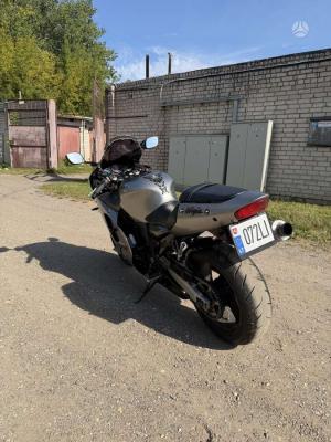 Kawasaki Ninja 2000 in Kaunas, with an engine capacity of 1.20 L and mileage of 36 thousand km for 2950 €, photo 3 on AUTOMOTO.COM.LV