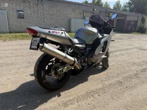 Kawasaki Ninja 2000 in Kaunas, with an engine capacity of 1.20 L and mileage of 36 thousand km for 2950 €, photo 4 on AUTOMOTO.COM.LV