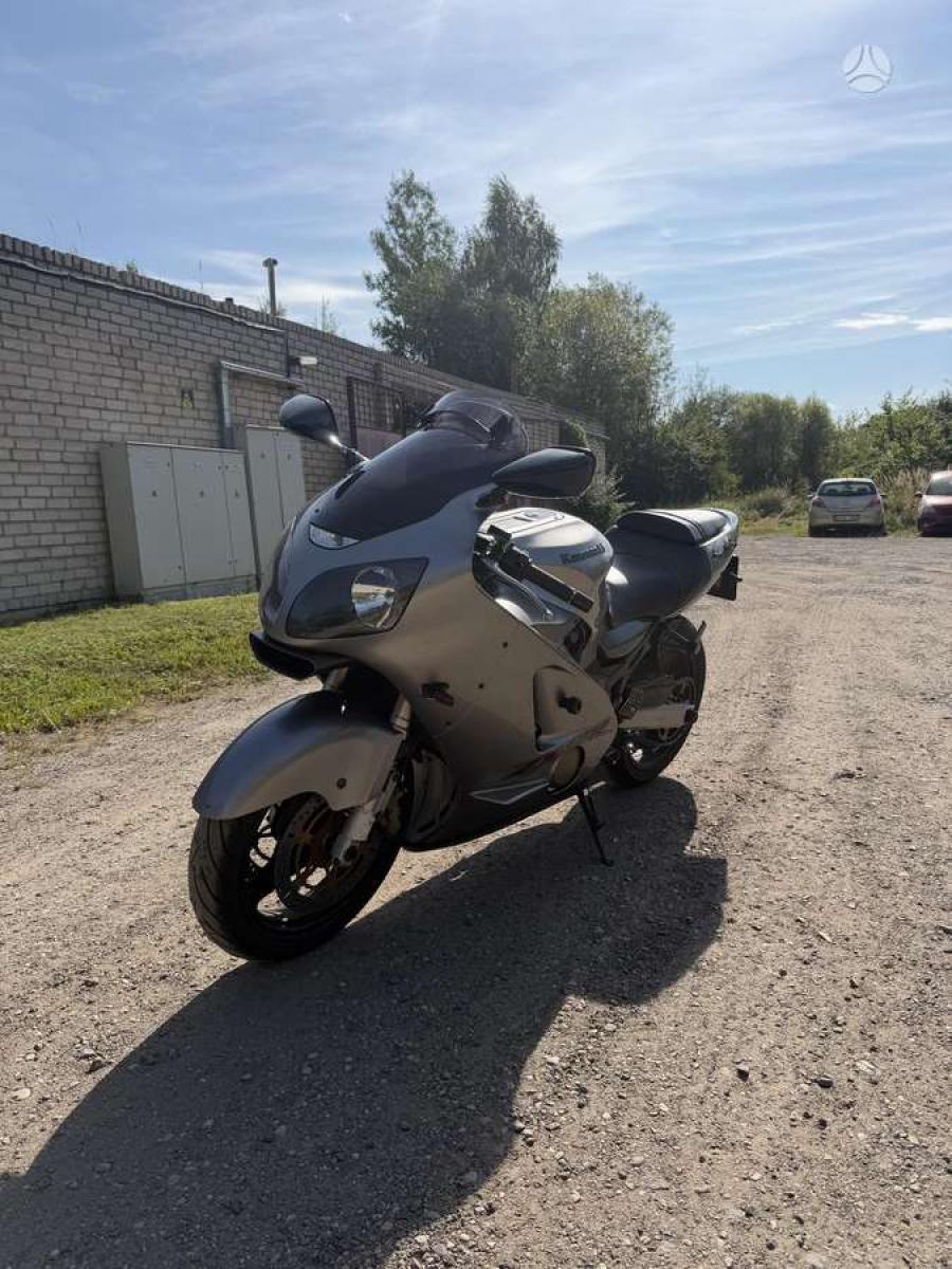 Kawasaki Ninja 2000 in Kaunas, with an engine capacity of 1.20 L and mileage of 36 thousand km for 2950 €, photo 6 on AUTOMOTO.COM.LV