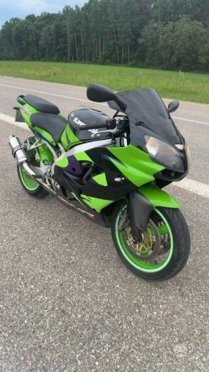 Кавасаки Ninja 2001 в Шальчининкай, объемом двигателя 0.90 л и пробегом 303 тыс. км за 1600 €, фото  на AUTOMOTO.COM.LV