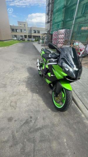Kawasaki Ninja 2001 in Salcininkai, with an engine capacity of 0.90 L and mileage of 303 thousand km for 1600 €, photo 4 on AUTOMOTO.COM.LV