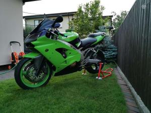 Kawasaki Ninja 2001 in Siauliai, with an engine capacity of 0.90 L and mileage of 37 thousand km for 3000 €, photo 12 on AUTOMOTO.COM.LV