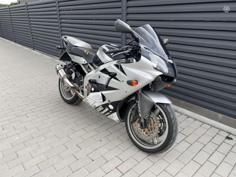 Кавасаки Ninja 2001 в Вильнюс, объемом двигателя 0.60 л и пробегом 40 тыс. км за 1300 €, фото 1 на AUTOMOTO.COM.LV