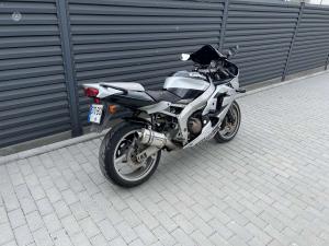 Кавасаки Ninja 2001 в Вильнюс, объемом двигателя 0.60 л и пробегом 40 тыс. км за 1300 €, фото 3 на AUTOMOTO.COM.LV