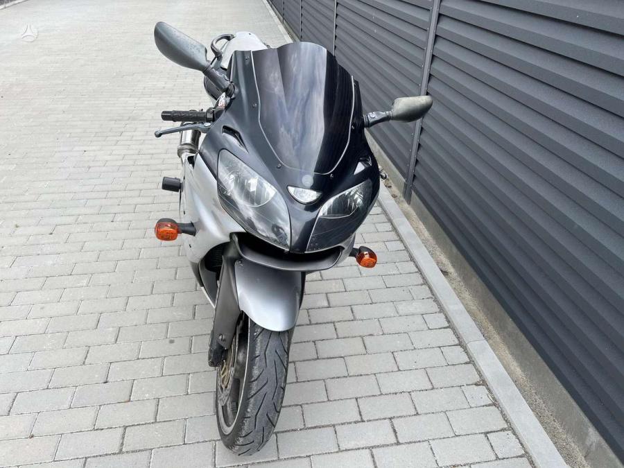 Кавасаки Ninja 2001 в Вильнюс, объемом двигателя 0.60 л и пробегом 40 тыс. км за 1300 €, фото 5 на AUTOMOTO.COM.LV