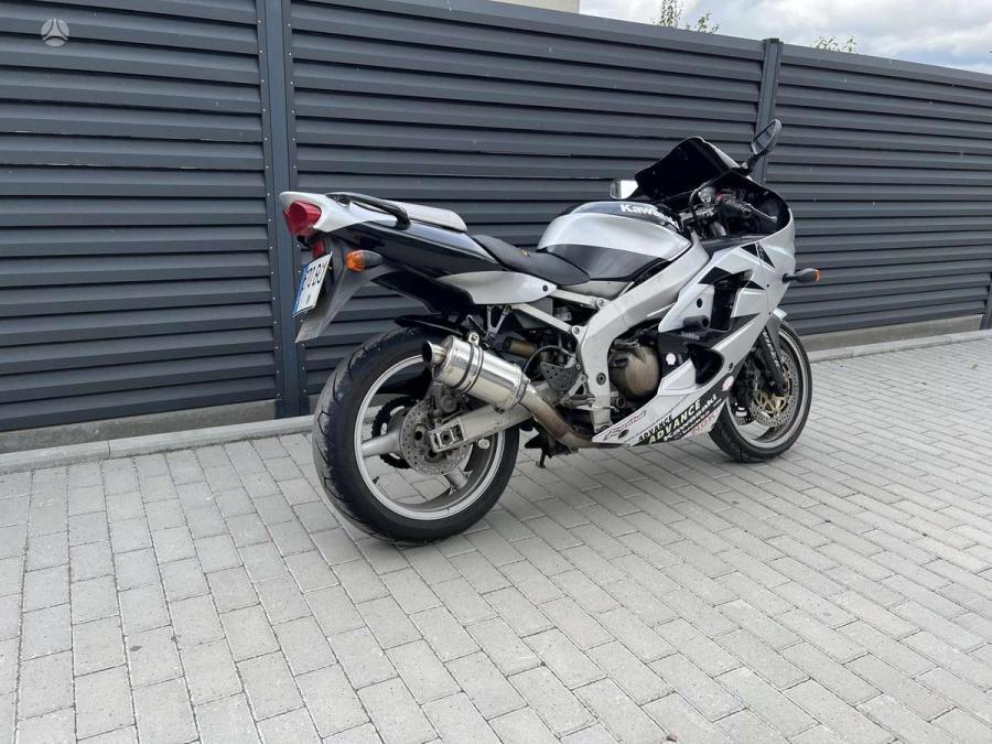 Кавасаки Ninja 2001 в Вильнюс, объемом двигателя 0.60 л и пробегом 40 тыс. км за 1300 €, фото 6 на AUTOMOTO.COM.LV