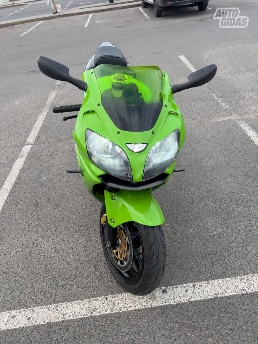 Kawasaki Ninja 2002 in Vilnius, with an engine capacity of 0.90 L and mileage of 56 thousand km for 2700 €, photo 4 on AUTOMOTO.COM.LV