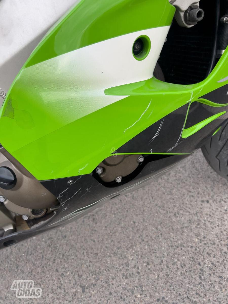 Kawasaki Ninja 2002 in Vilnius, with an engine capacity of 0.90 L and mileage of 56 thousand km for 2700 €, photo 7 on AUTOMOTO.COM.LV