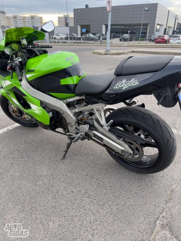 Kawasaki Ninja 2002 in Vilnius, with an engine capacity of 0.90 L and mileage of 56 thousand km for 2700 €, photo 7 on AUTOMOTO.COM.LV