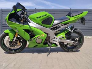 Kawasaki Ninja 2004 Kauņa, ar dzinēja tilpumu 0.64 L un nobraukumu 43 tūkst. km par 3999 €, foto 3 vietnē AUTOMOTO.COM.LV