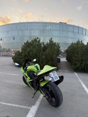 Кавасаки Ninja 2004 в Шяуляй, объемом двигателя 1.00 л и пробегом 30 тыс. км за 4300 €, фото 4 на AUTOMOTO.COM.LV