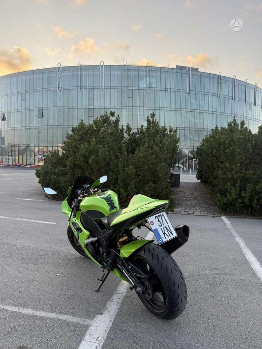 Кавасаки Ninja 2004 в Шяуляй, объемом двигателя 1.00 л и пробегом 30 тыс. км за 4300 €, фото 4 на AUTOMOTO.COM.LV