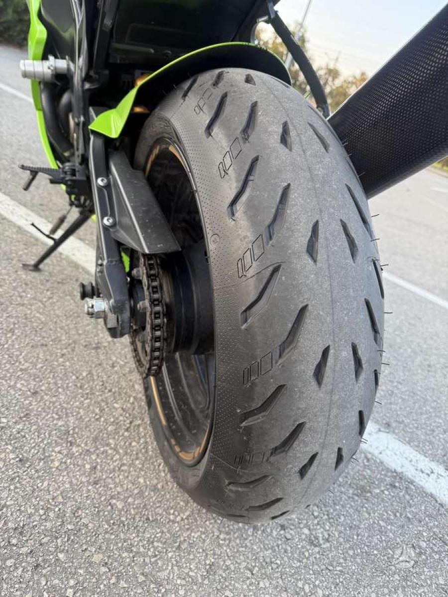 Кавасаки Ninja 2004 в Шяуляй, объемом двигателя 1.00 л и пробегом 30 тыс. км за 4300 €, фото 6 на AUTOMOTO.COM.LV