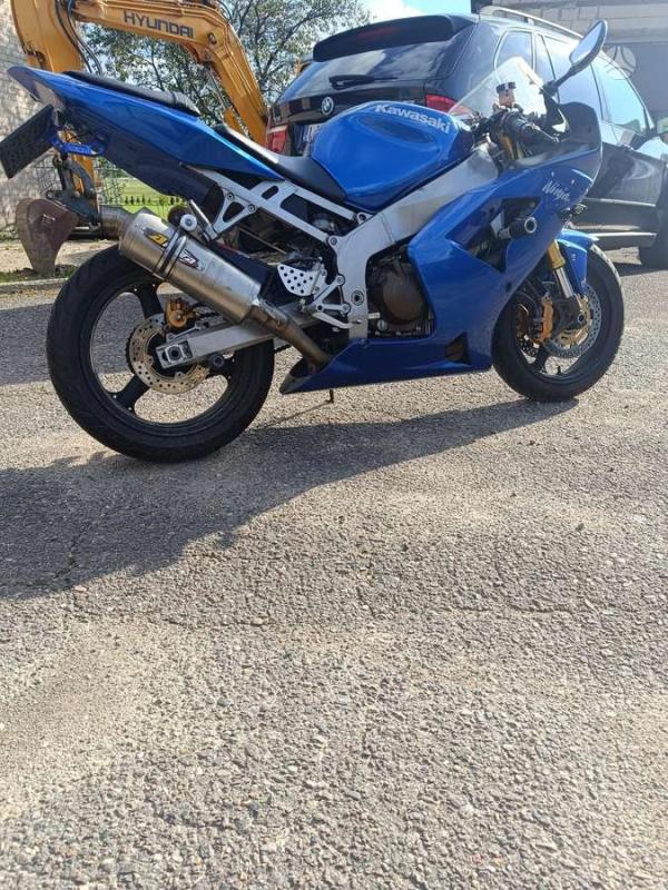 Kawasaki Ninja 2004 in Rietavas, with an engine capacity of 0.64 L and mileage of 61 thousand km for 2900 €, photo 5 on AUTOMOTO.COM.LV