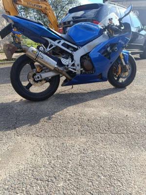 Kawasaki Ninja 2004 in Rietavas, with an engine capacity of 0.64 L and mileage of 61 thousand km for 2900 €, photo 5 on AUTOMOTO.COM.LV