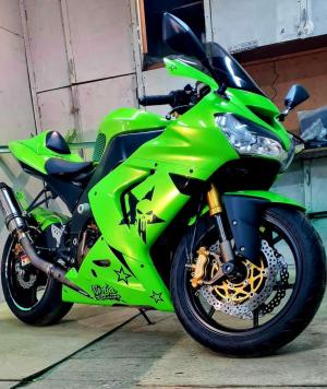 Kawasaki Ninja 2005 Alīta, ar dzinēja tilpumu 1.00 L un nobraukumu 47 tūkst. km par 4300 €, foto  vietnē AUTOMOTO.COM.LV