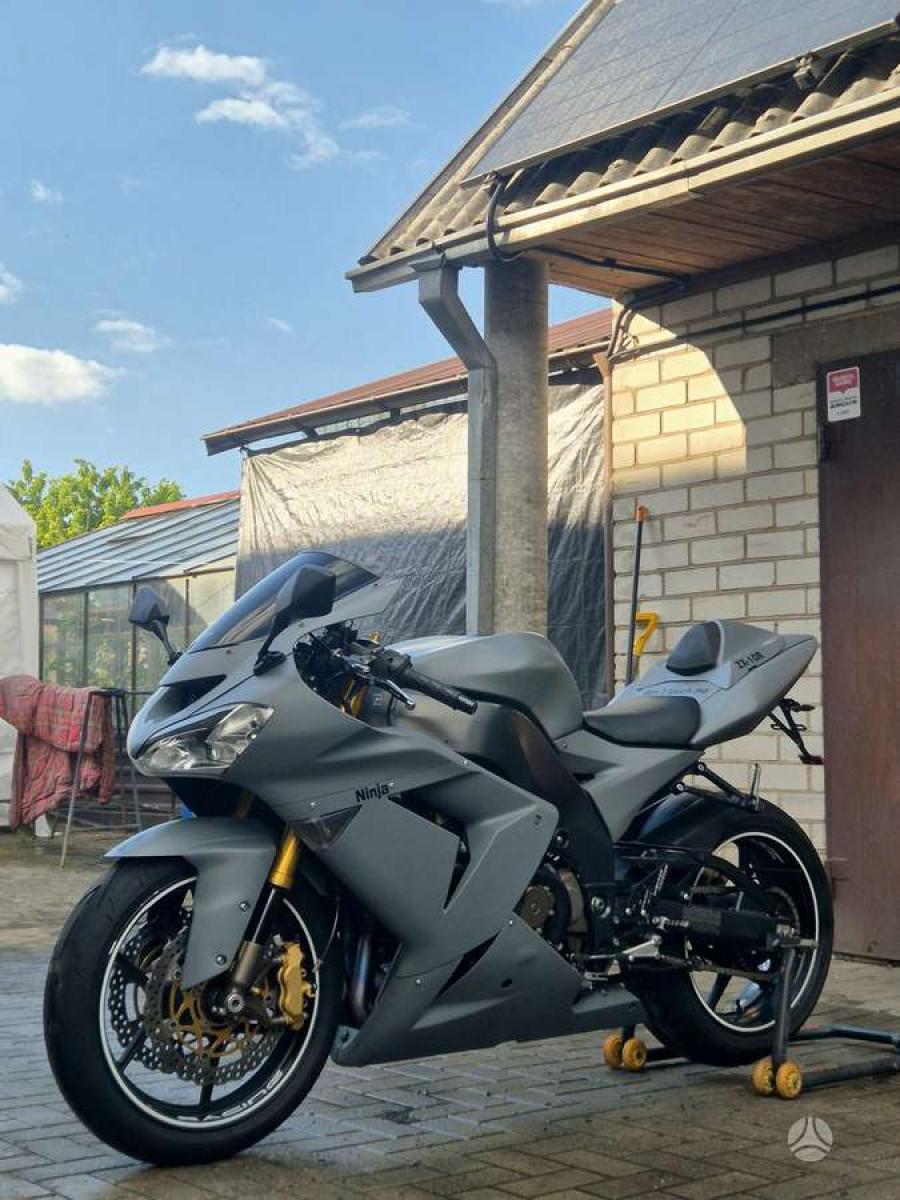 Кавасаки Ninja 2005 в Пренай, объемом двигателя 1.00 л и пробегом 53 тыс. км за 3650 €, фото 1 на AUTOMOTO.COM.LV