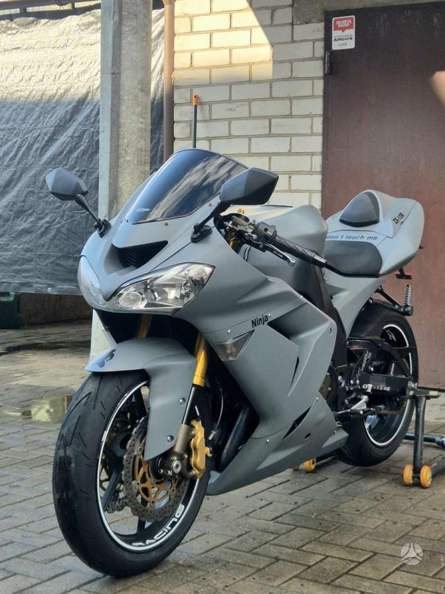Кавасаки Ninja 2005 в Пренай, объемом двигателя 1.00 л и пробегом 53 тыс. км за 3650 €, фото 4 на AUTOMOTO.COM.LV