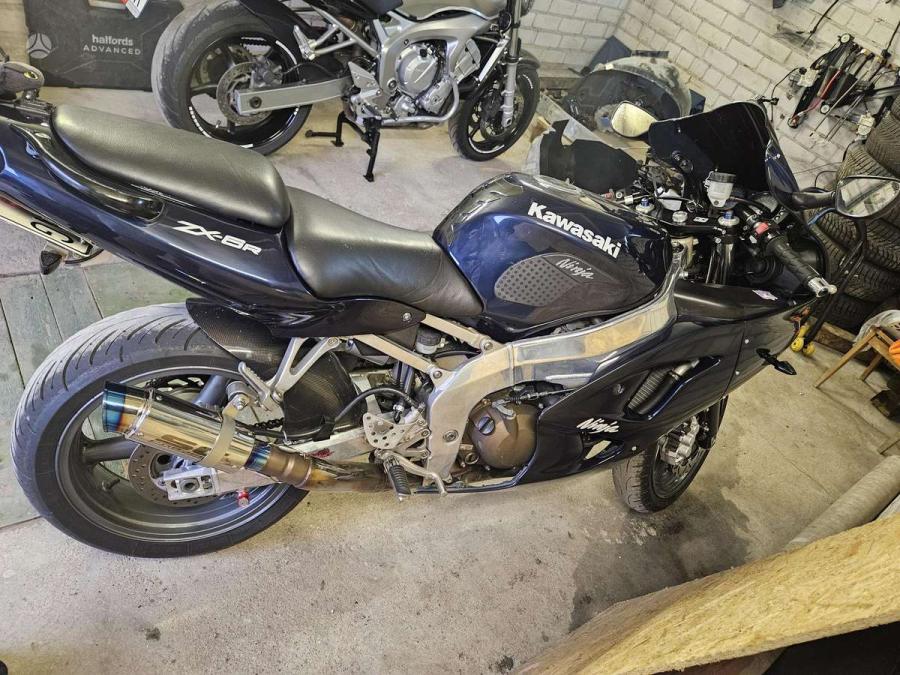 Kawasaki Ninja 2005 Ukmergė, ar dzinēja tilpumu 0.60 L un nobraukumu 42 tūkst. km par 2100 €, foto 3 vietnē AUTOMOTO.COM.LV