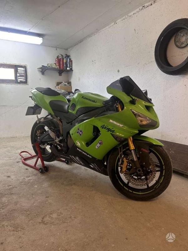Kawasaki Ninja 2006 Mažeikiai, ar dzinēja tilpumu 0.64 L un nobraukumu 34 tūkst. km par 3500 €, foto 1 vietnē AUTOMOTO.COM.LV
