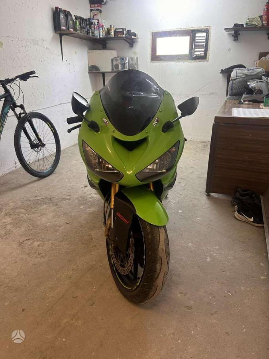 Kawasaki Ninja 2006 Mažeikiai, ar dzinēja tilpumu 0.64 L un nobraukumu 34 tūkst. km par 3500 €, foto 5 vietnē AUTOMOTO.COM.LV