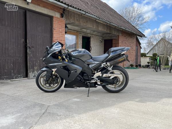 Kawasaki Ninja 2007 in Akmene, with an engine capacity of 0.00 L and mileage of 0 thousand km for 4300 €, photo 7 on AUTOMOTO.COM.LV