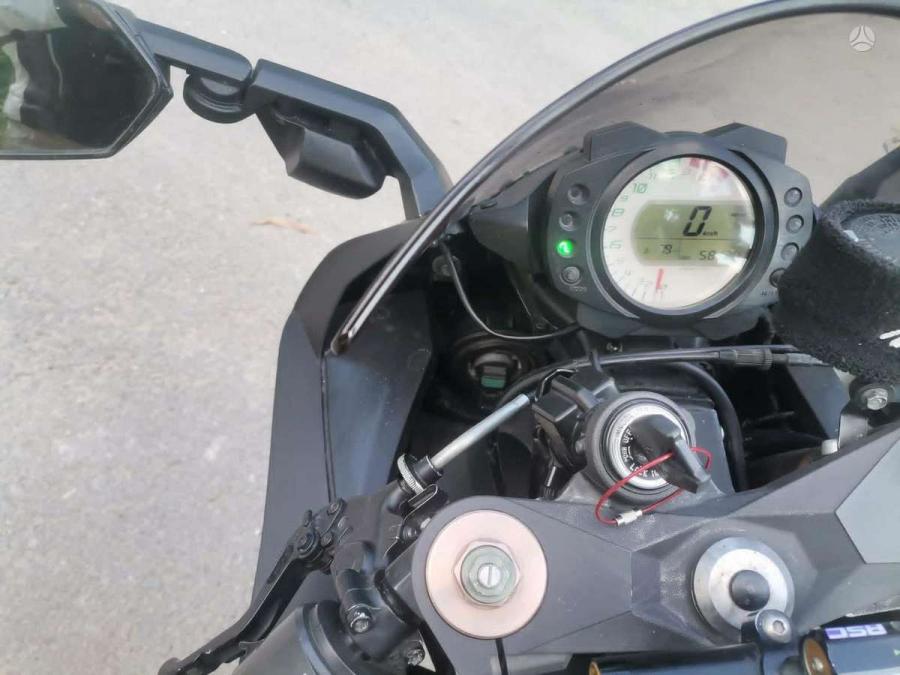 Kawasaki Ninja 2008 Joniškis, ar dzinēja tilpumu 1.00 L un nobraukumu 59 tūkst. km par 4400 €, foto 8 vietnē AUTOMOTO.COM.LV