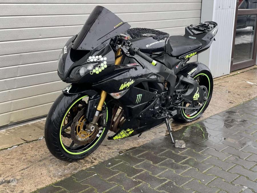 Kawasaki Ninja 2009 Vilkaviškis, ar dzinēja tilpumu 0.64 L un nobraukumu 38 tūkst. km par 2650 €, foto 1 vietnē AUTOMOTO.COM.LV