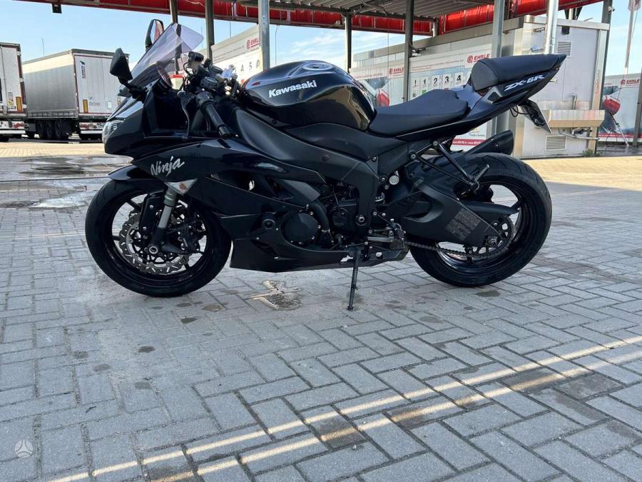 Kawasaki Ninja 2010 Šauļi, ar dzinēja tilpumu 0.60 L un nobraukumu 27 tūkst. km par 5200 €, foto 5 vietnē AUTOMOTO.COM.LV