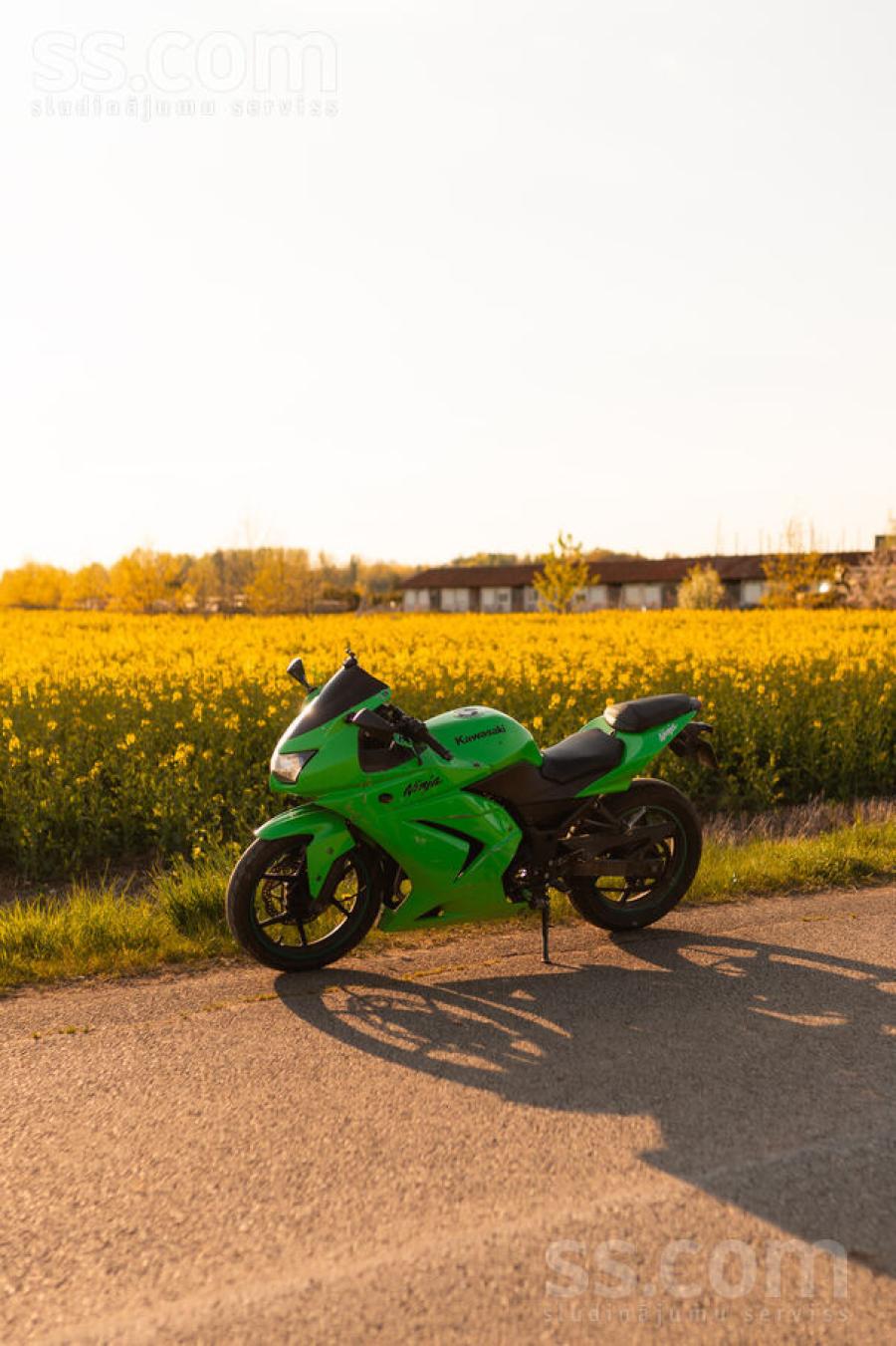 Kawasaki Ninja 2011 in Riga, with an engine capacity of 0.25 L and mileage of 0 thousand km for 2300 €, photo 3 on AUTOMOTO.COM.LV