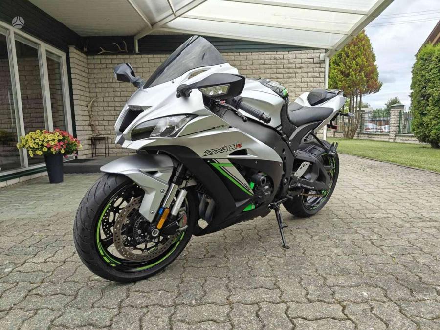 Kawasaki Ninja 2018 Kauņa, ar dzinēja tilpumu 1.00 L un nobraukumu 32 tūkst. km par 9550 €, foto 1 vietnē AUTOMOTO.COM.LV