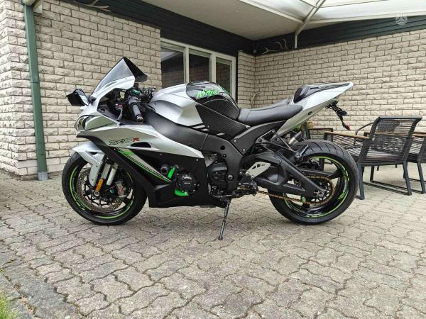 Kawasaki Ninja 2018 Kauņa, ar dzinēja tilpumu 1.00 L un nobraukumu 32 tūkst. km par 9550 €, foto 3 vietnē AUTOMOTO.COM.LV