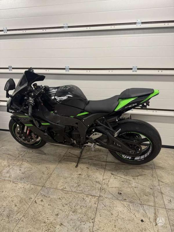 Kawasaki Ninja 2019 in Kaunas, with an engine capacity of 1.00 L and mileage of 9 thousand km for 12999 €, photo 10 on AUTOMOTO.COM.LV