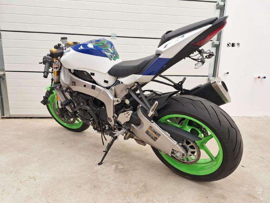 Kawasaki Ninja 2024 in Kaisiadorys, with an engine capacity of 0.64 L and mileage of 999 thousand km for 6100 €, photo 15 on AUTOMOTO.COM.LV