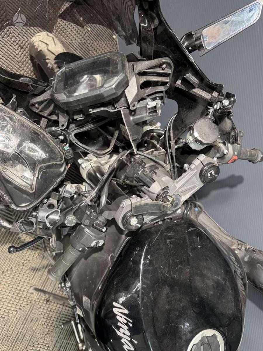 Kawasaki Ninja 2024 in Taurage, with an engine capacity of 0.64 L and mileage of 15 thousand km for 5050 €, photo 7 on AUTOMOTO.COM.LV