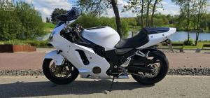Красный Кавасаки Ninja 2000 в Вильнюс, объемом двигателя 1.20 л и пробегом 50 тыс. км за 2300 €, фото 7 на AUTOMOTO.COM.LV