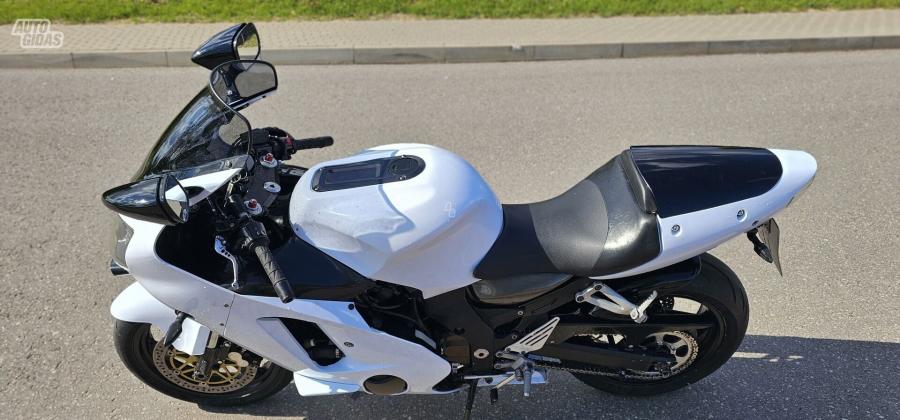 Красный Кавасаки Ninja 2000 в Вильнюс, объемом двигателя 1.20 л и пробегом 50 тыс. км за 2300 €, фото 12 на AUTOMOTO.COM.LV
