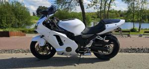 Красный Кавасаки Ninja 2000 в Вильнюс, объемом двигателя 1.20 л и пробегом 50 тыс. км за 2300 €, фото 15 на AUTOMOTO.COM.LV
