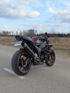 Sarkans Kawasaki Ninja 2005 Nemenčinė, ar dzinēja tilpumu 1.00 L un nobraukumu 25 tūkst. km par 2950 €, foto 6 vietnē AUTOMOTO.COM.LV