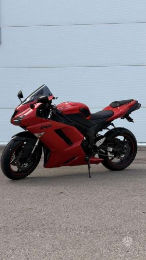 Sarkans Kawasaki Ninja 2007 Klaipėda, ar dzinēja tilpumu 0.60 L un nobraukumu 39 tūkst. km par 4500 €, foto 3 vietnē AUTOMOTO.COM.LV