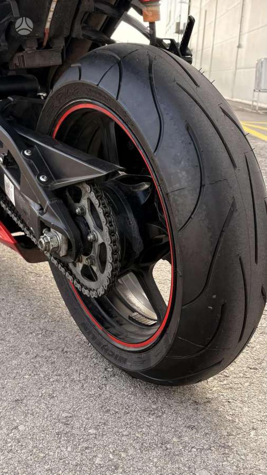 Sarkans Kawasaki Ninja 2007 Klaipėda, ar dzinēja tilpumu 0.60 L un nobraukumu 39 tūkst. km par 4500 €, foto 4 vietnē AUTOMOTO.COM.LV