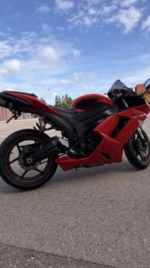 Sarkans Kawasaki Ninja 2007 Klaipėda, ar dzinēja tilpumu 0.60 L un nobraukumu 39 tūkst. km par 4500 €, foto 7 vietnē AUTOMOTO.COM.LV