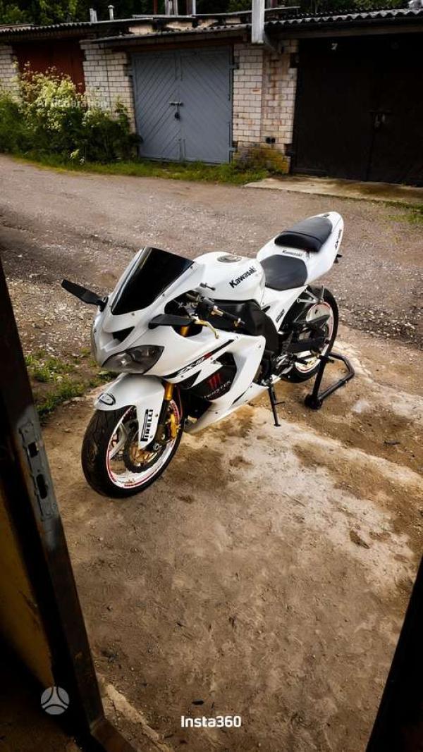 White Kawasaki Ninja 2005 in Anyksciai, with an engine capacity of 1.00 L and mileage of 40 thousand km for 3499 €, photo 1 on AUTOMOTO.COM.LV