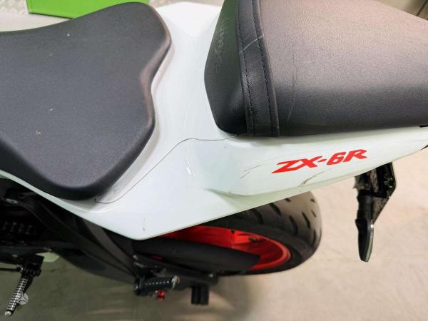 Balts Kawasaki Ninja 2011 Viļņa, ar dzinēja tilpumu 0.60 L un nobraukumu 49 tūkst. km par 3500 €, foto 7 vietnē AUTOMOTO.COM.LV