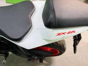 Белый Кавасаки Ninja 2011 в Вильнюс, объемом двигателя 0.60 л и пробегом 49 тыс. км за 3500 €, фото 8 на AUTOMOTO.COM.LV