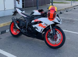 Белый Кавасаки Ninja 2011 в Вильнюс, объемом двигателя 0.60 л и пробегом 49 тыс. км за 3500 €, фото 9 на AUTOMOTO.COM.LV